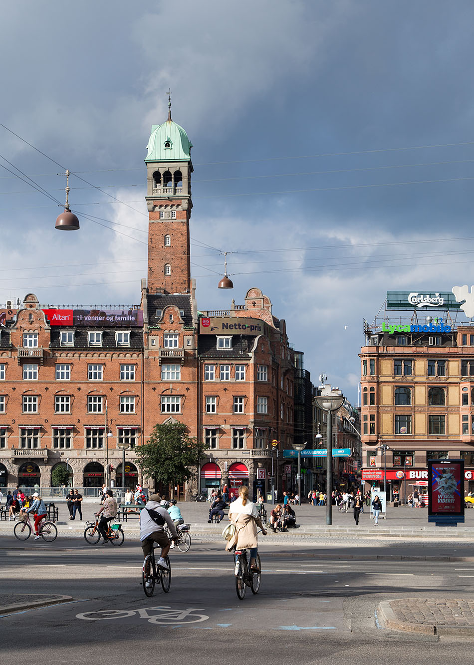 Rådhuspladsen with former Hotel Bristol – blindbild